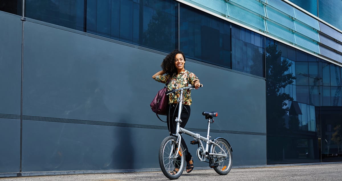 The trends shaping work in 2022: part-time commutes - IWG plc